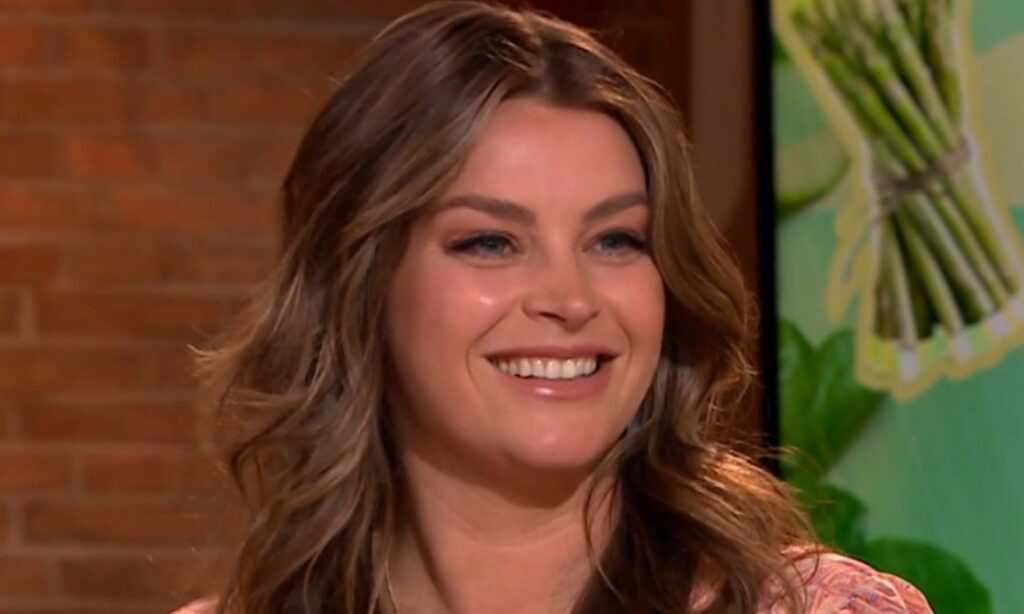 Miljuschka deelt voor het eerst foto met moeder Astrid Holleeder ...