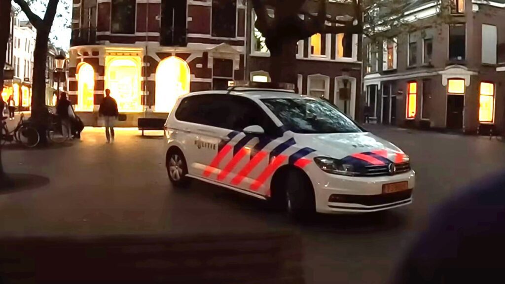 Meisje (1 jaar) vermist in Utrecht, Politie maakt zich ernstig zorgen om welzijn - Ongelooflijk ...